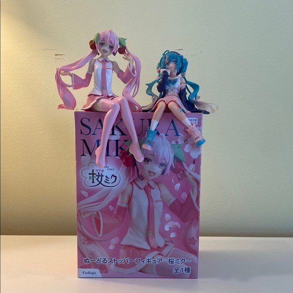 Sakura Miku | Toys | Sakura Miku And Hatsune Miku Figures Ramen Toppers ...